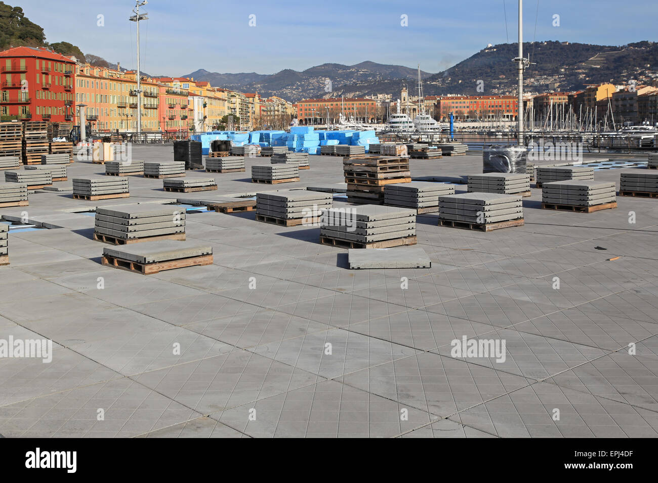 Pavement pallets hi-res stock photography and images - Alamy