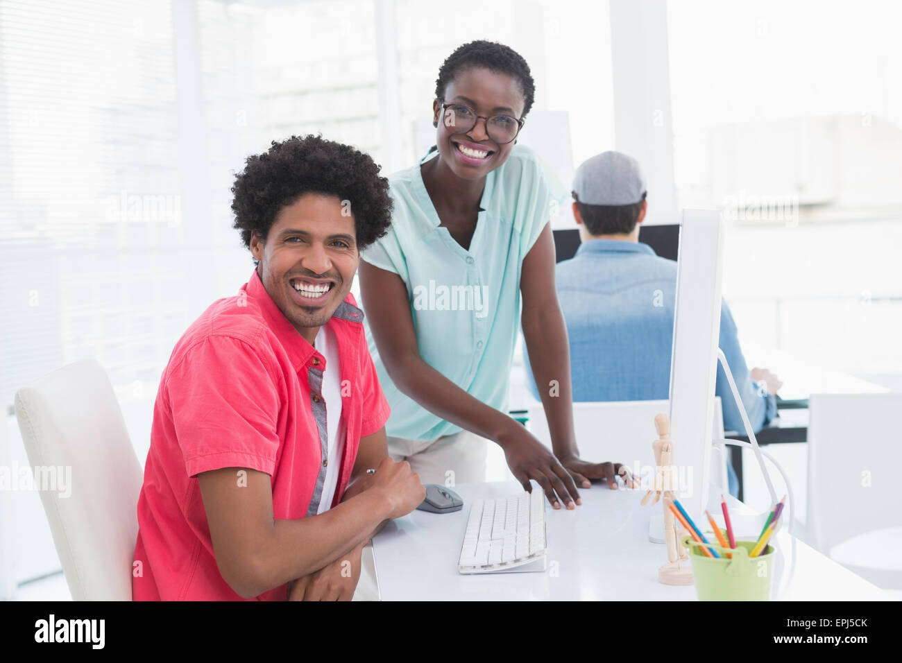 Team speaking hi-res stock photography and images - Alamy