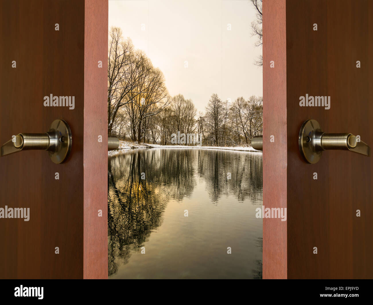 Winter door open hi-res stock photography and images - Alamy