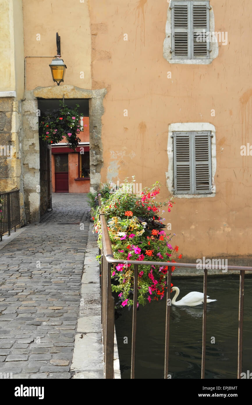 Canal, bridge and suite of transitions Stock Photo - Alamy