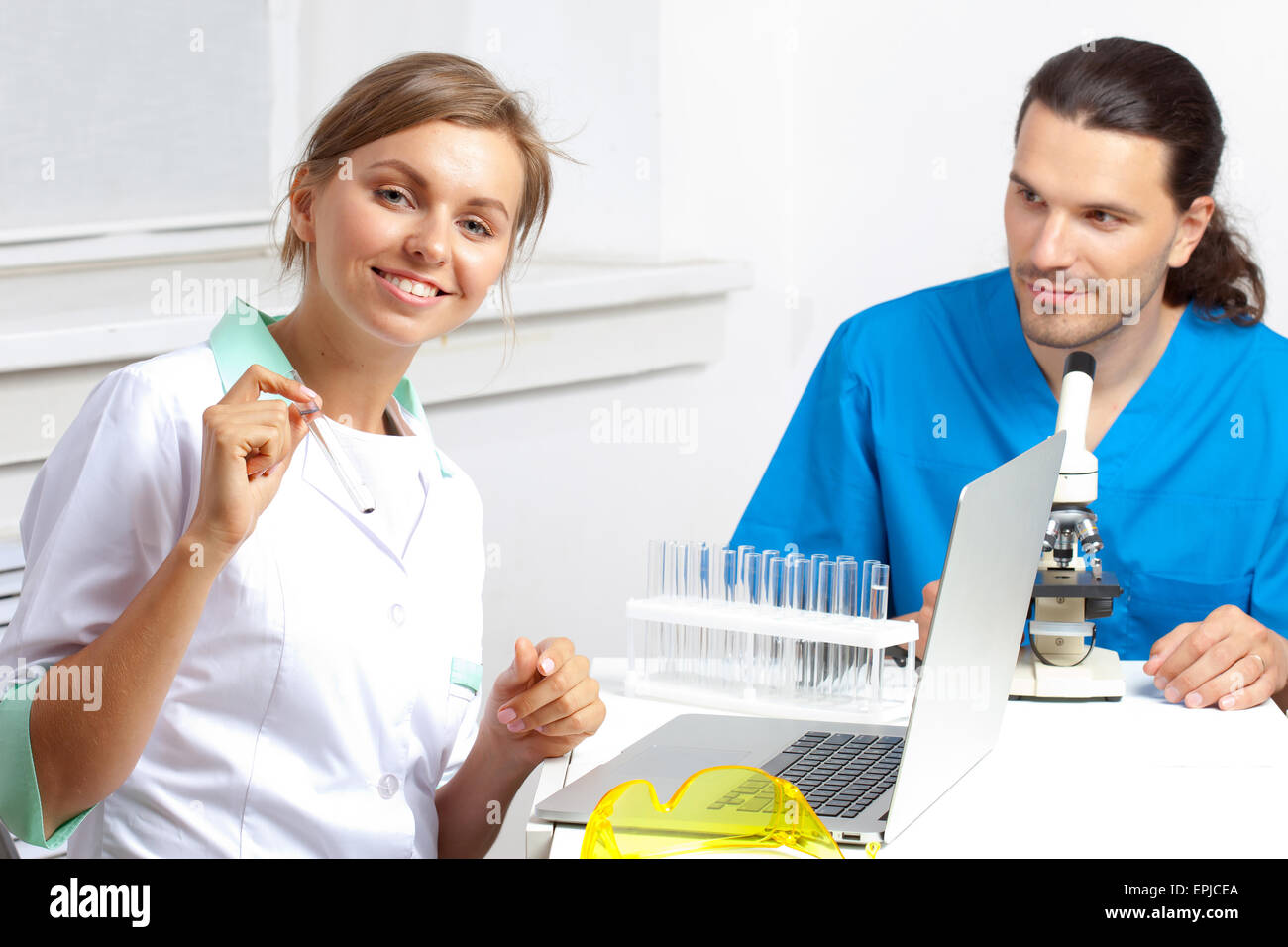 two researchers in the laboratory Stock Photo - Alamy