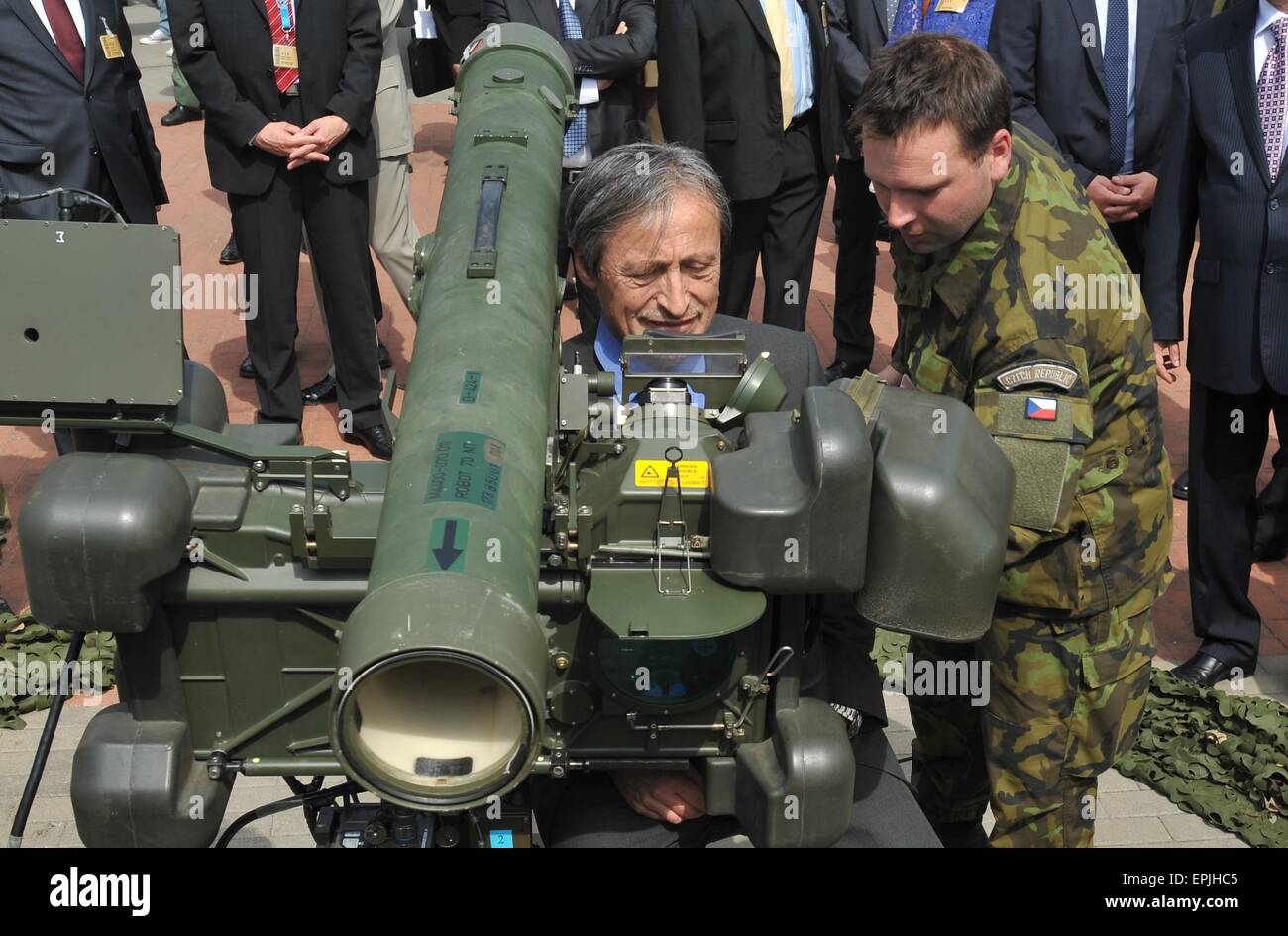 Czech Defence Minister Martin Stropnicky tries handle with man-portable ...