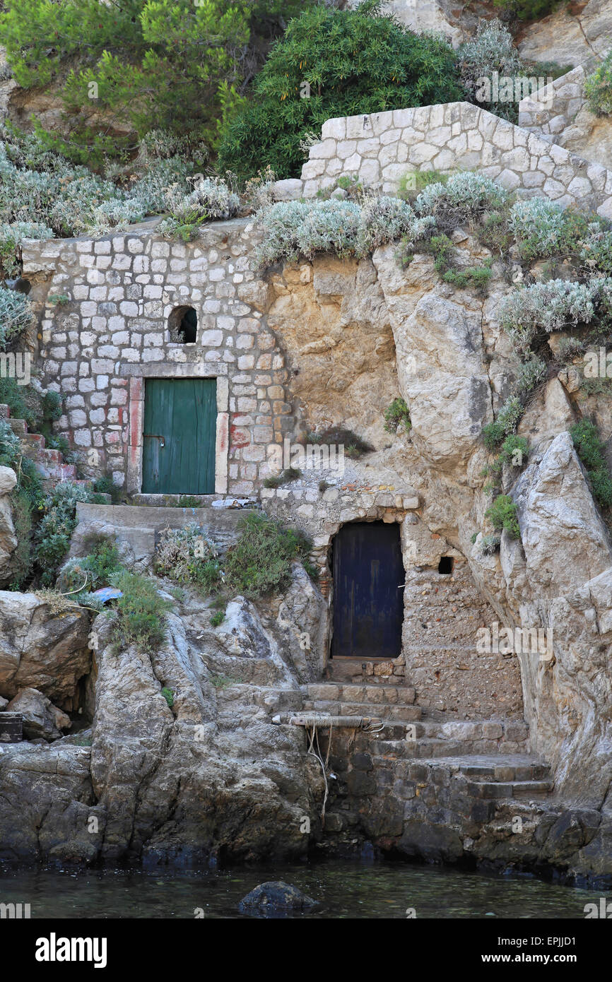 Cave houses hi-res stock photography and images - Alamy
