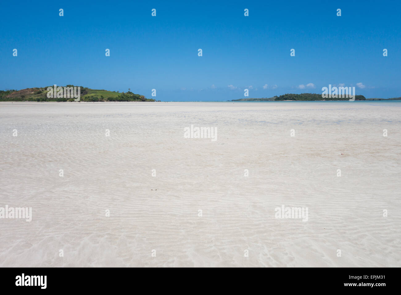 endless tropical beach in the philippines Stock Photo - Alamy