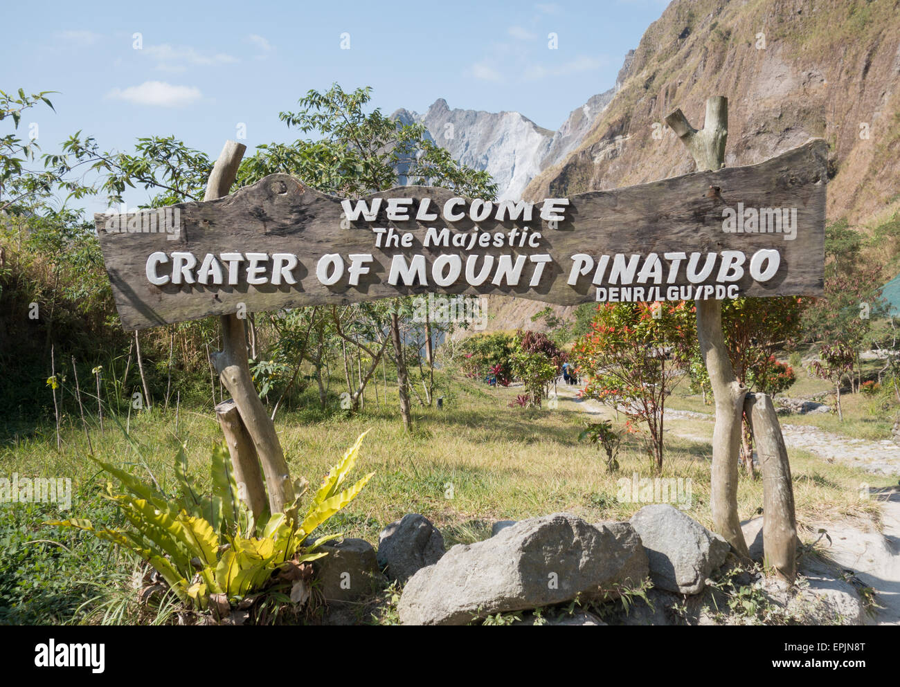 Mount pinatubo volcano hi-res stock photography and images - Alamy