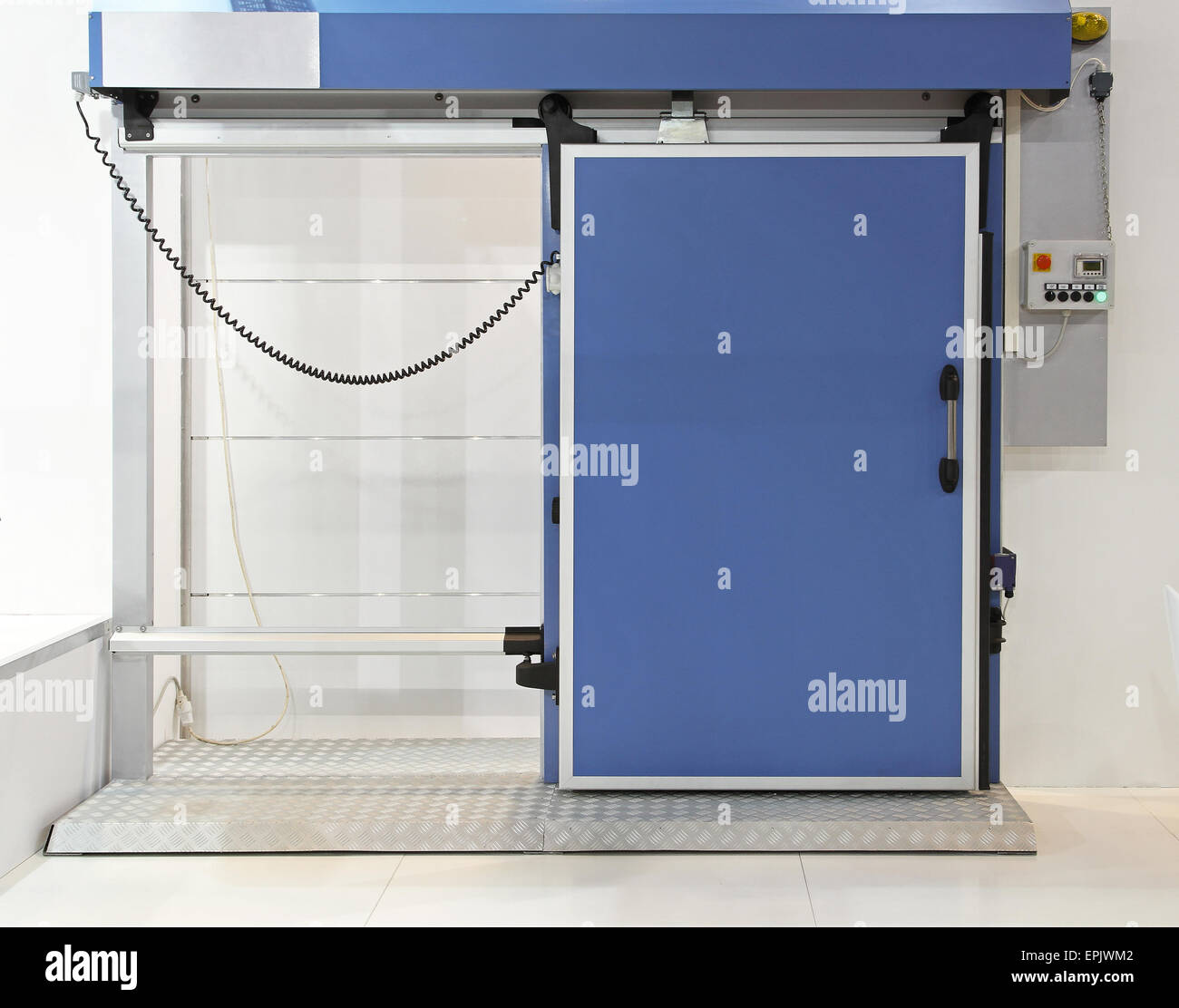 Industrial fridge door Stock Photo - Alamy