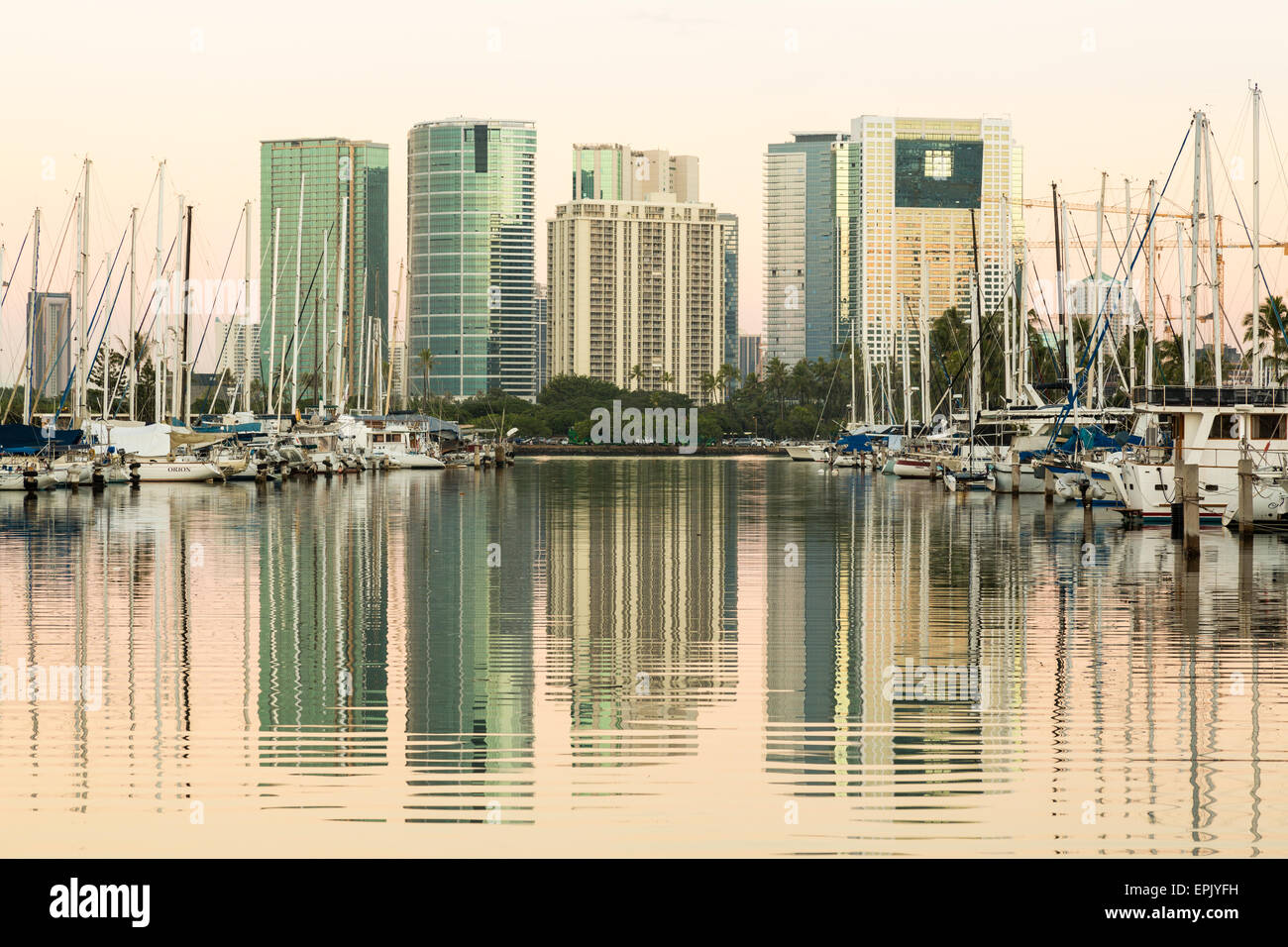 Ala moana building hi-res stock photography and images - Alamy