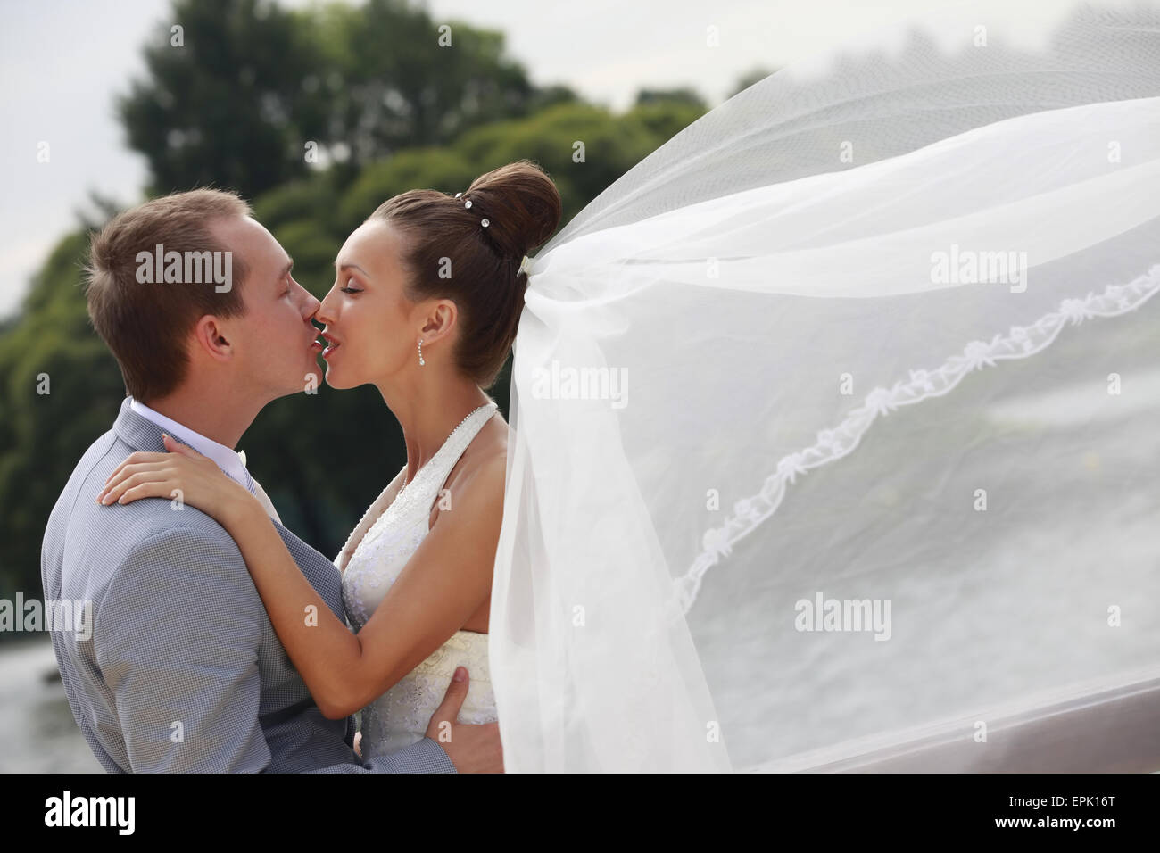 Newly married husband wife bride hi-res stock photography and images ...