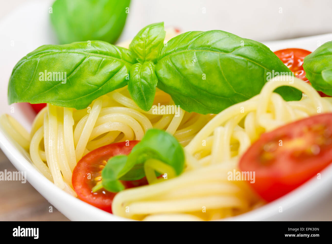 Tomaten, spaghetti hi-res stock photography and images - Alamy