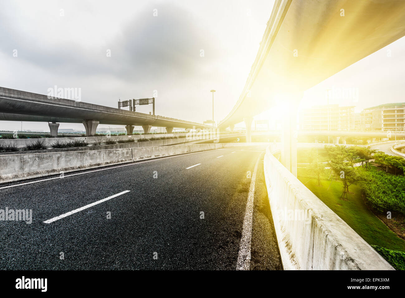 Empty freeway overpass hi-res stock photography and images - Alamy
