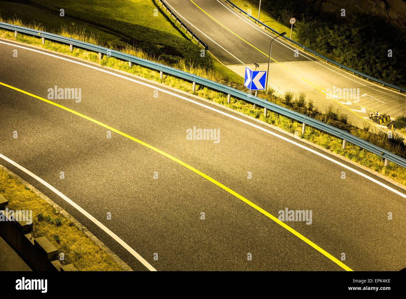 Empty china street hi-res stock photography and images - Alamy