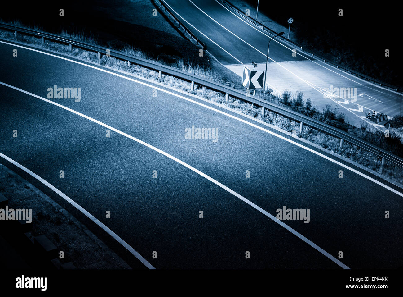 clean road at night Stock Photo - Alamy