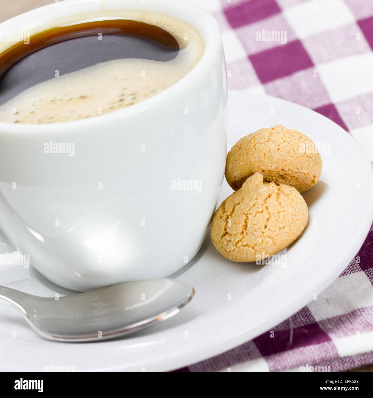 Keks schwarz hi-res stock photography and images - Alamy