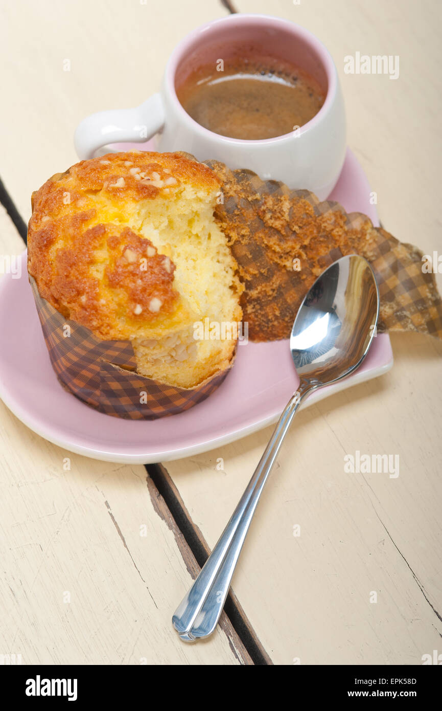 Hot coffee and muffin hi-res stock photography and images - Alamy