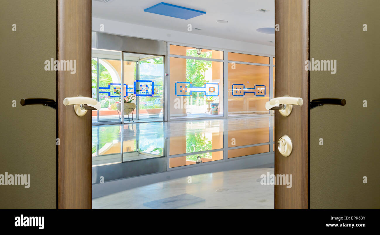 Entrance hall interior open door hi-res stock photography and images ...