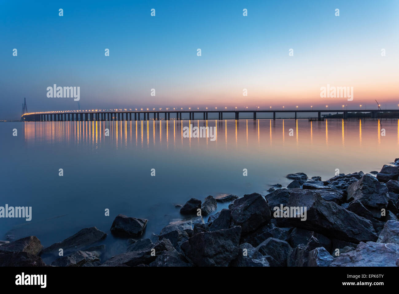 Modern architecture bridge sunset hi-res stock photography and images ...