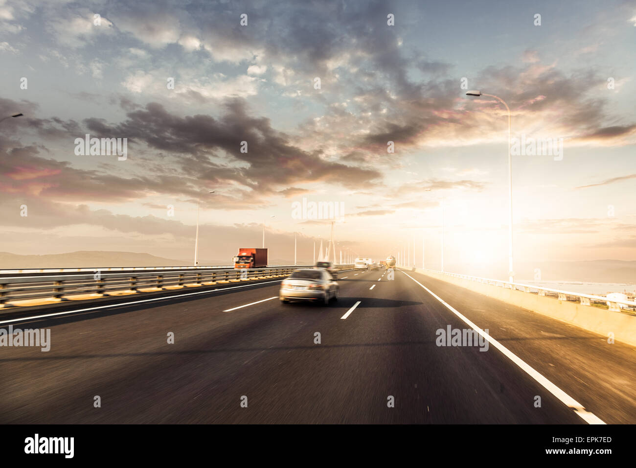 Highway sky in arrow hi-res stock photography and images - Alamy