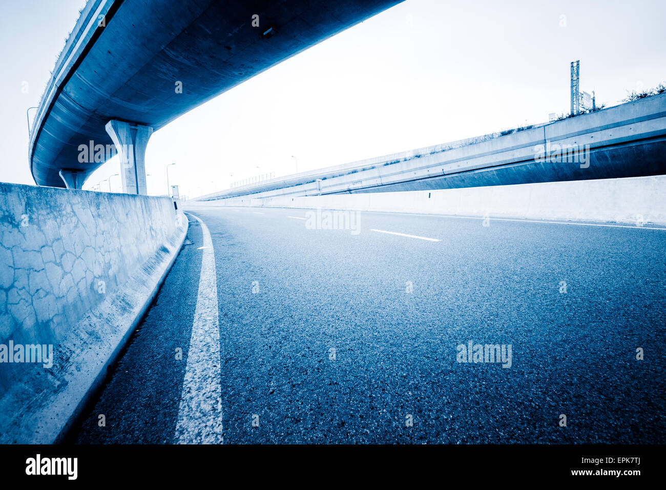 Empty freeway overpass hi-res stock photography and images - Alamy