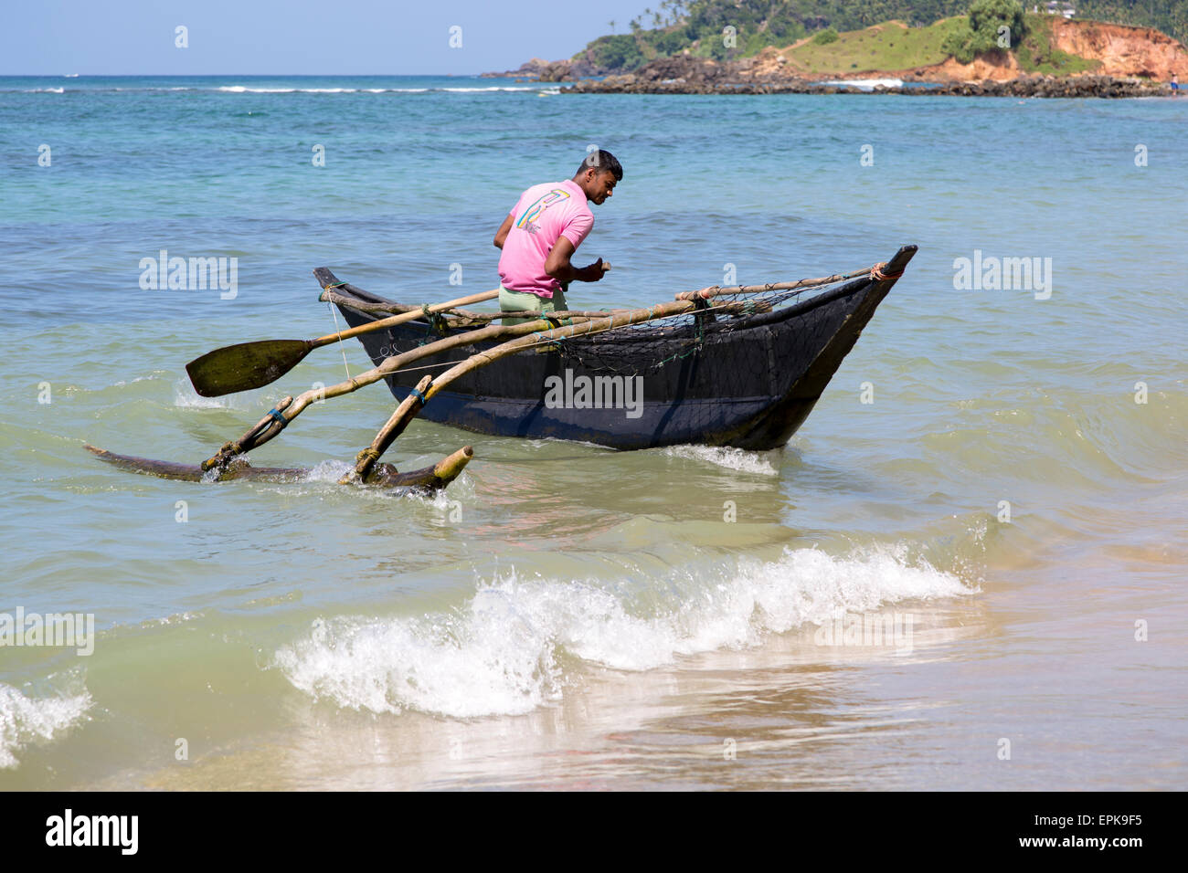 Indian canoes hi-res stock photography and images - Alamy