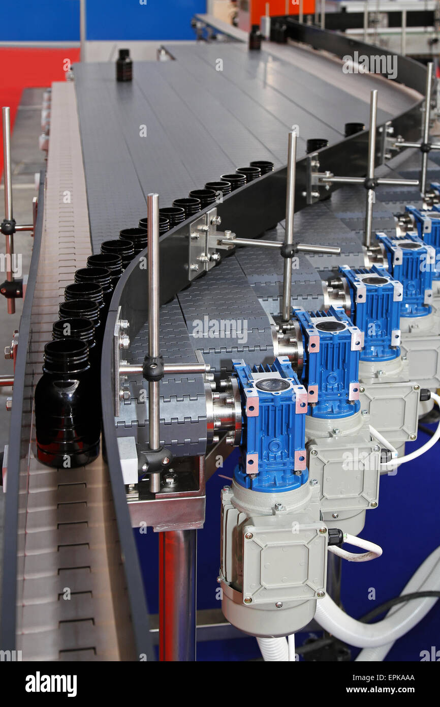 Bottles production line hi-res stock photography and images - Alamy