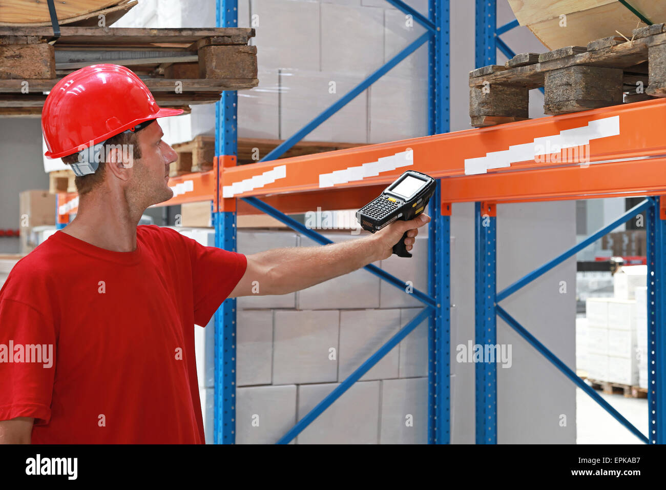 Handheld scanner hi-res stock photography and images - Alamy