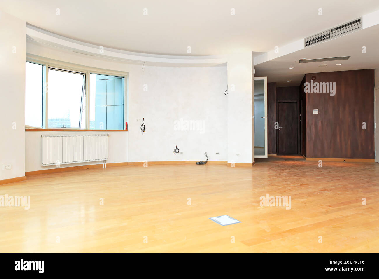 Empty interior hi-res stock photography and images - Alamy