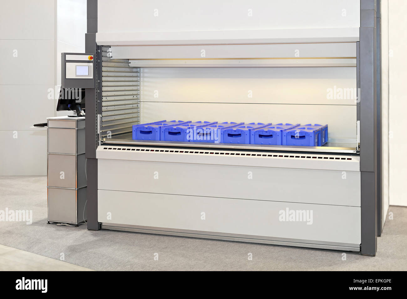 Automated storage system hi-res stock photography and images - Alamy