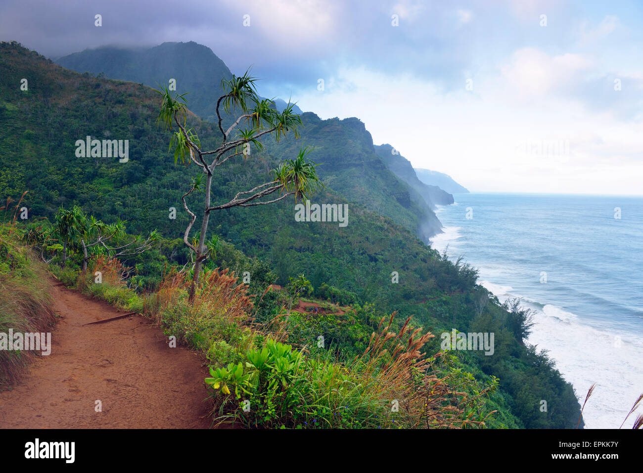 USA, Hawaii, Hanalei, View to Na Pali Coast, Na Pali Coast State ...