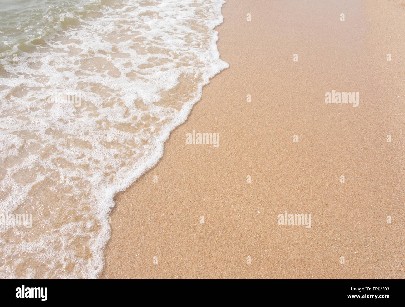 Smooth sea wave hi-res stock photography and images - Alamy
