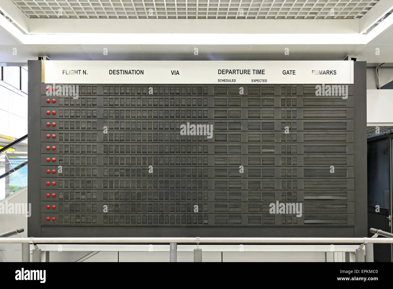 Airport board vintage hi-res stock photography and images - Alamy