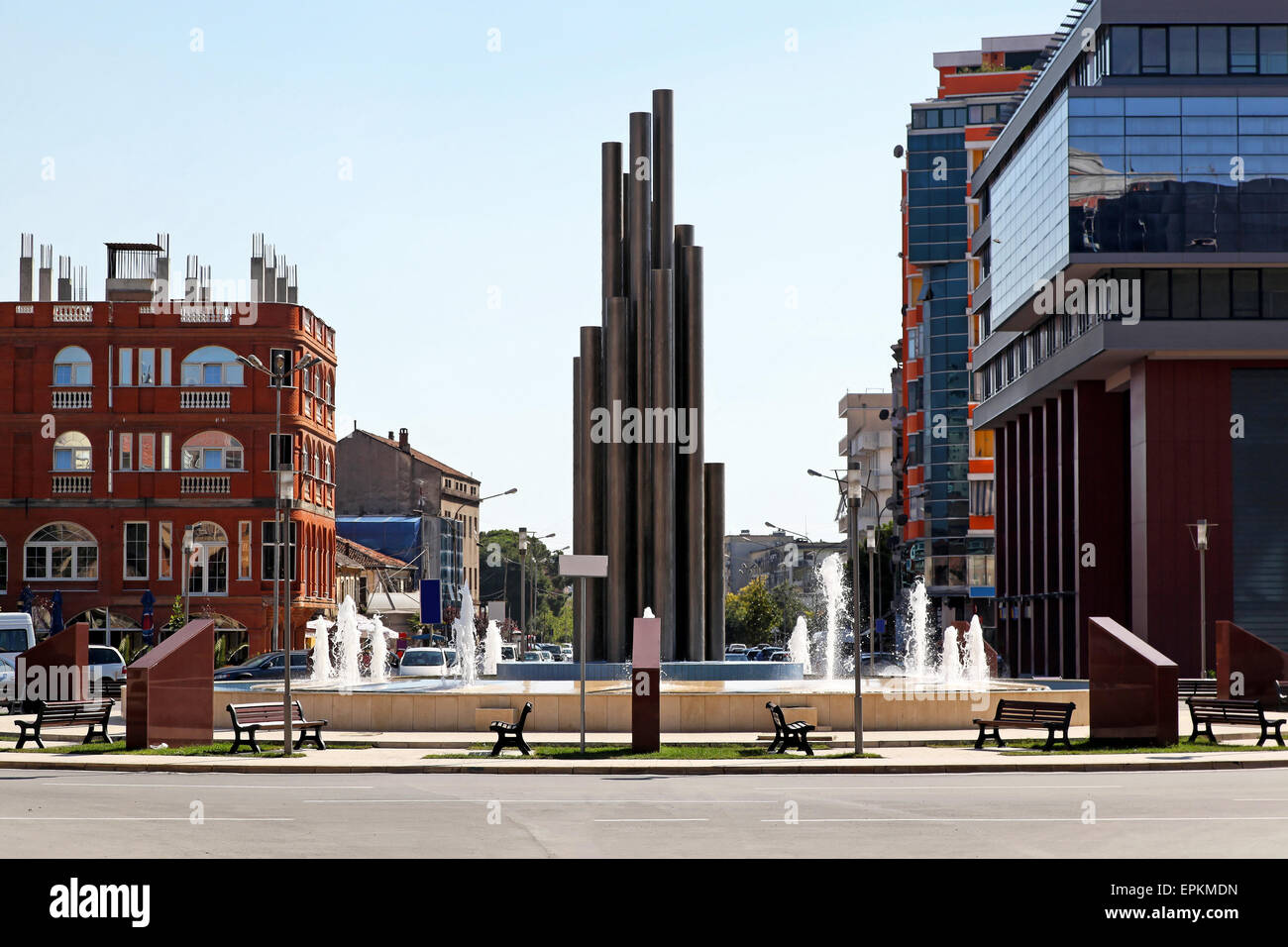 Square democracy hi-res stock photography and images - Alamy