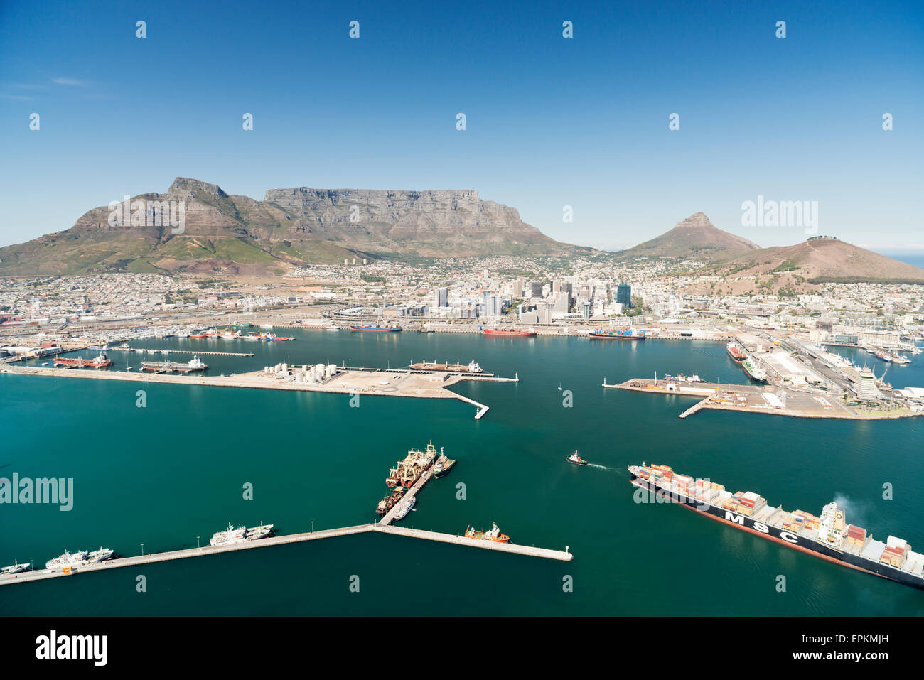 Birds eye view of cape town harbor hi-res stock photography and images ...