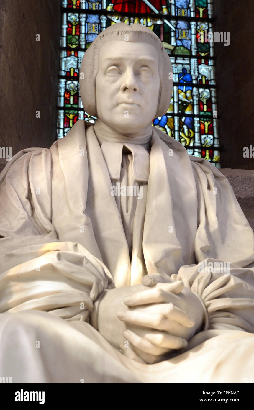 Inside norwich cathedral hi-res stock photography and images - Alamy