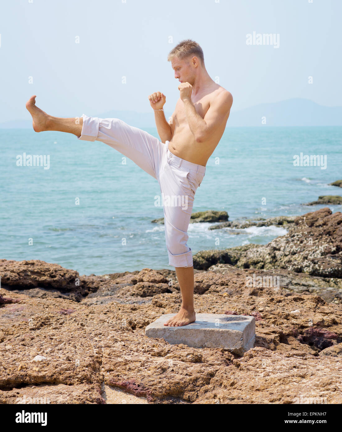 Karateka hi-res stock photography and images - Alamy