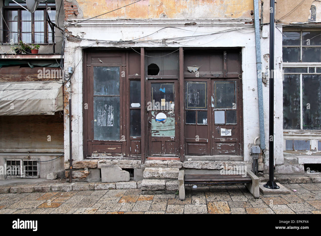 Abandoned balkan hi-res stock photography and images - Alamy