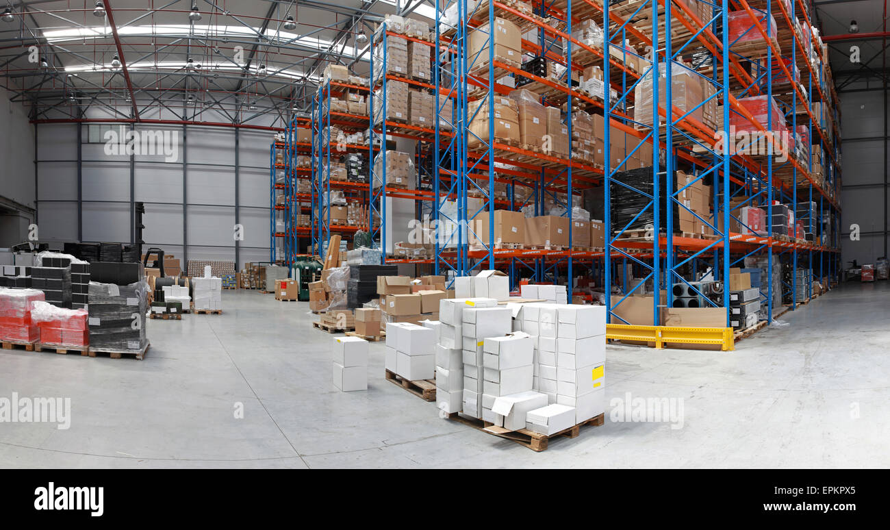 Distribution of goods hi-res stock photography and images - Alamy