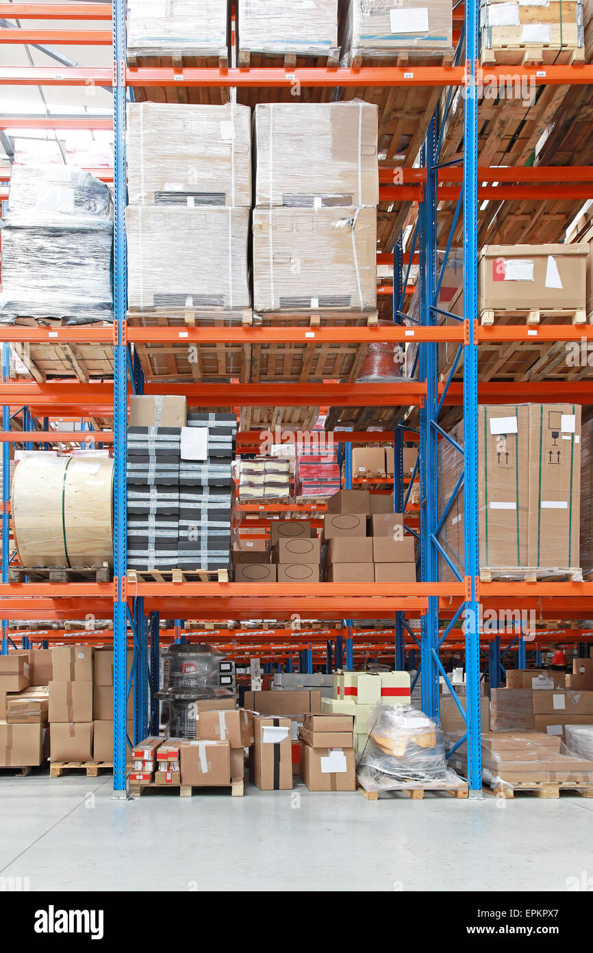 Warehouse box hi-res stock photography and images - Alamy