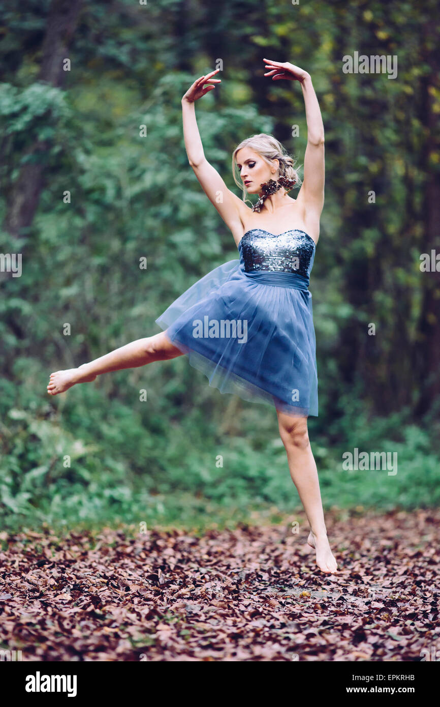 Wood dancer hi-res stock photography and images - Alamy