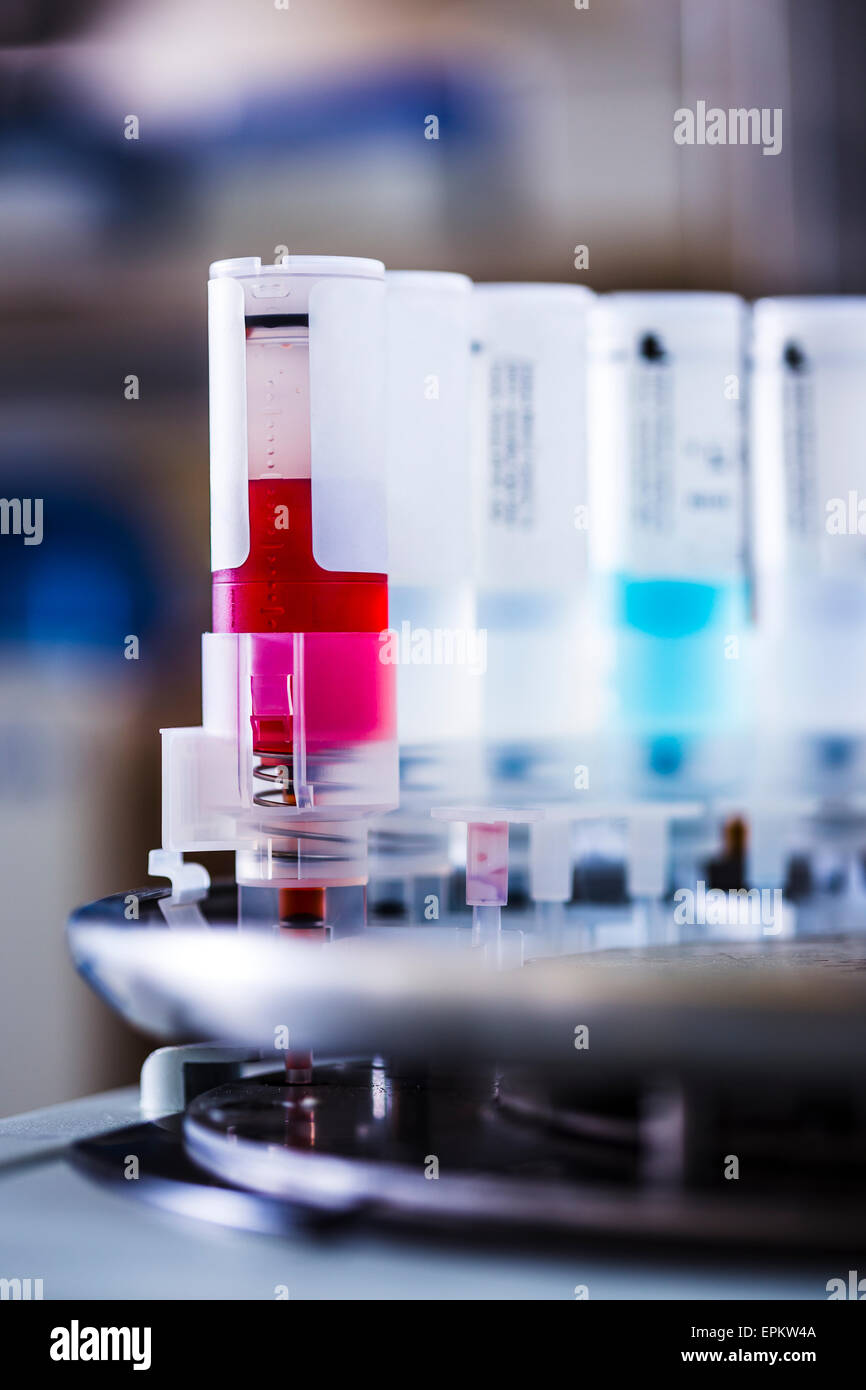 Medical samples in tissue stainer Stock Photo - Alamy