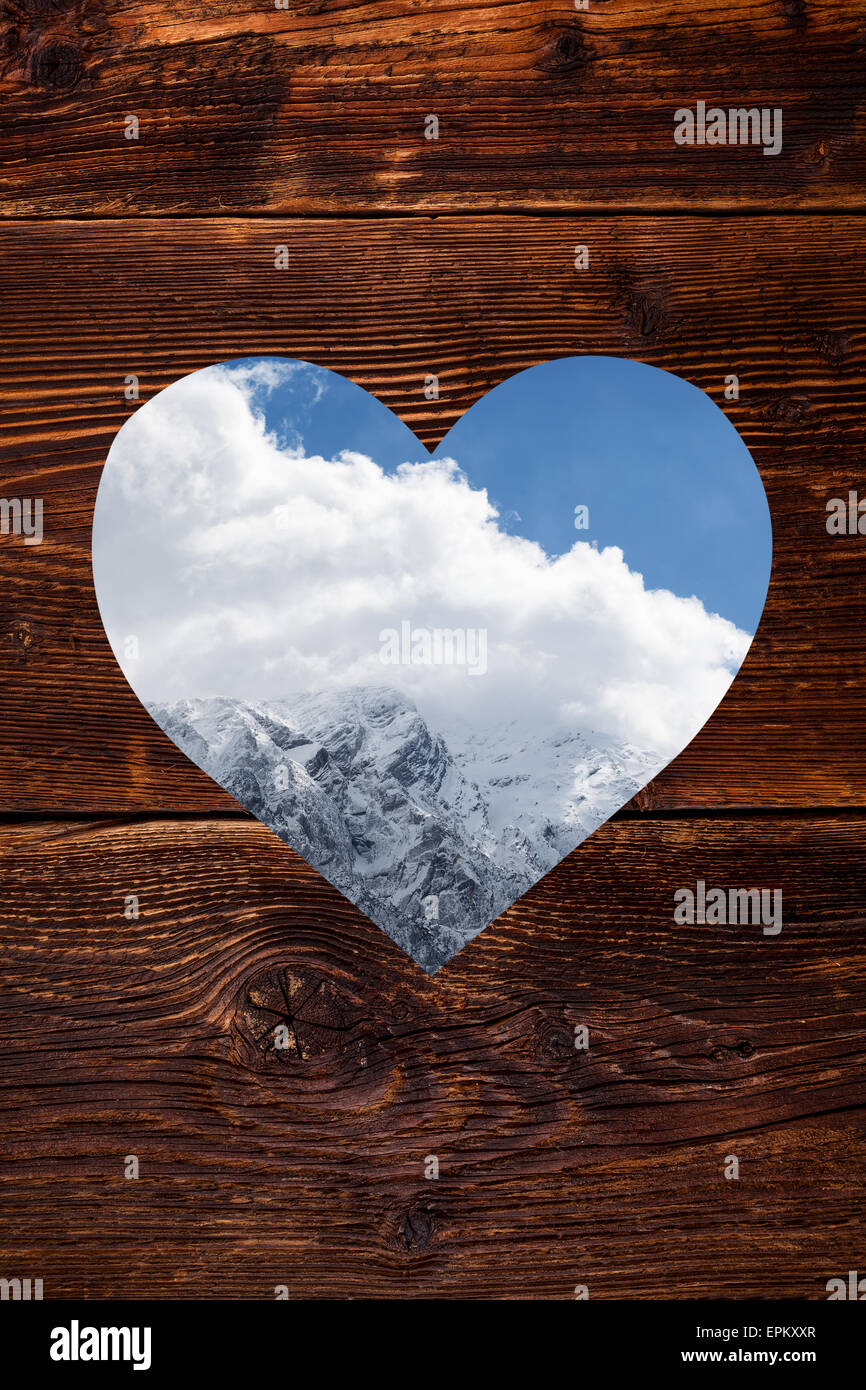Heart of snow hi-res stock photography and images - Alamy