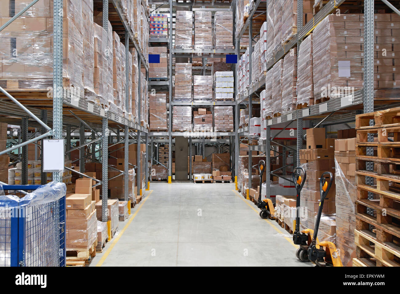 Equipment storage warehouse hi-res stock photography and images - Alamy