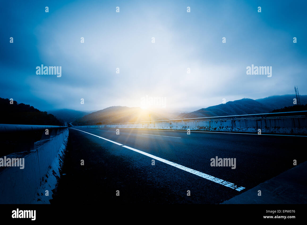 Freeway direction hi-res stock photography and images - Alamy
