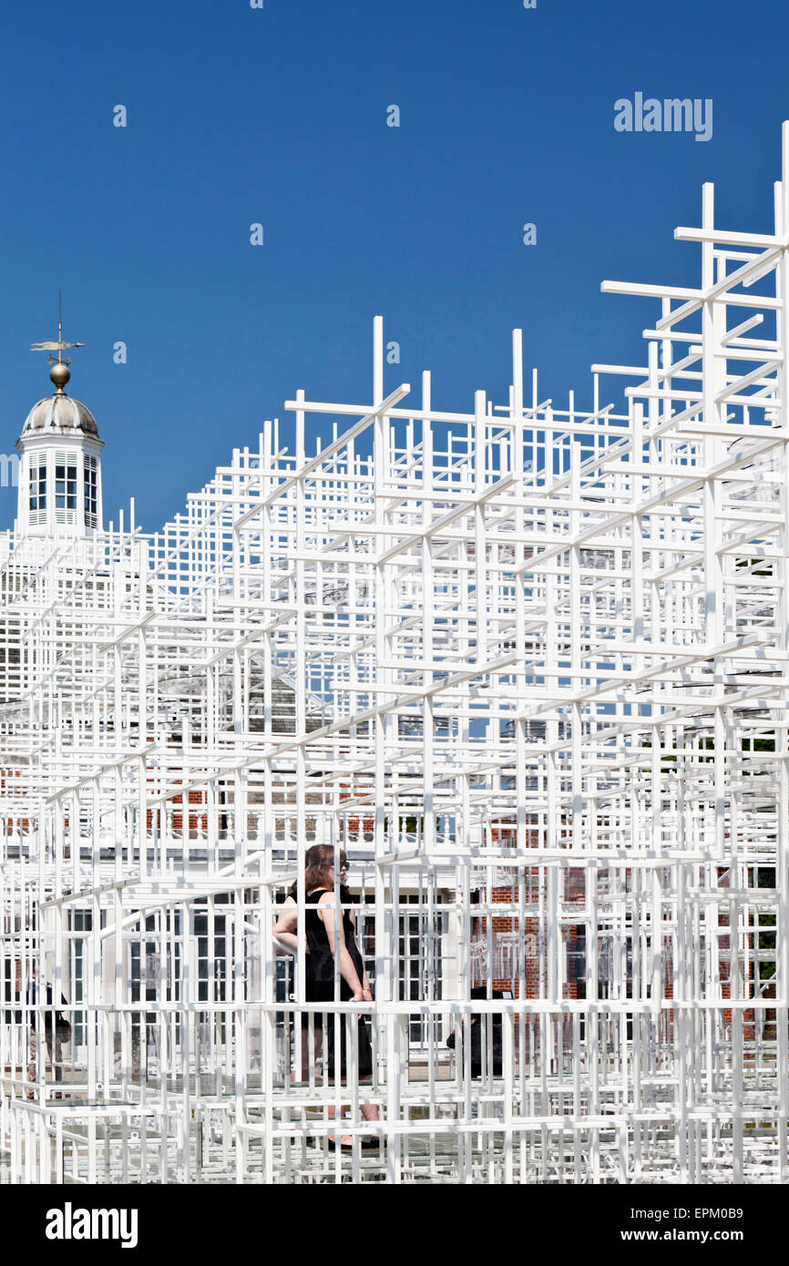 Filigree steel structure hi-res stock photography and images - Alamy