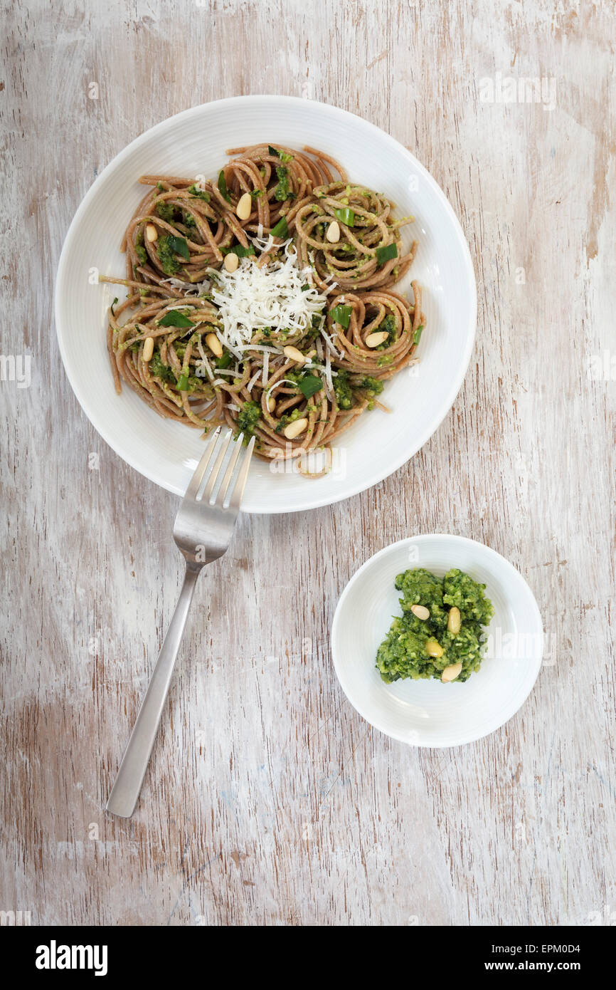 Whole-grain spelt spaghetti with ramson pesto Stock Photo - Alamy