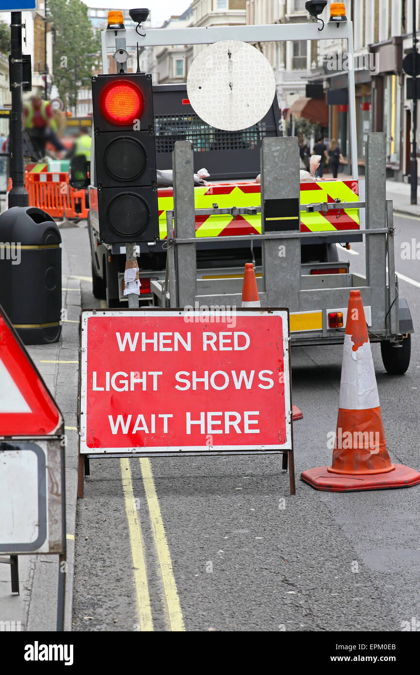 Street light maintenance hi-res stock photography and images - Alamy