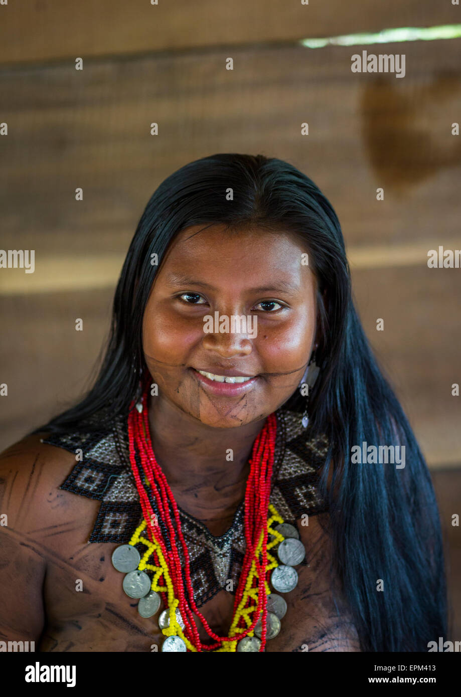 Young embera woman of the darien hi-res stock photography and images ...