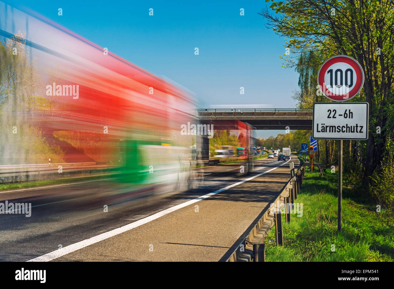 Motorway sign the north hi-res stock photography and images - Alamy