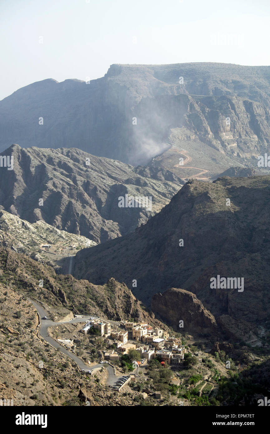 Oman, Jabal Akhdar, Saiq Plateau,view on Ash Shirayjah Stock Photo - Alamy