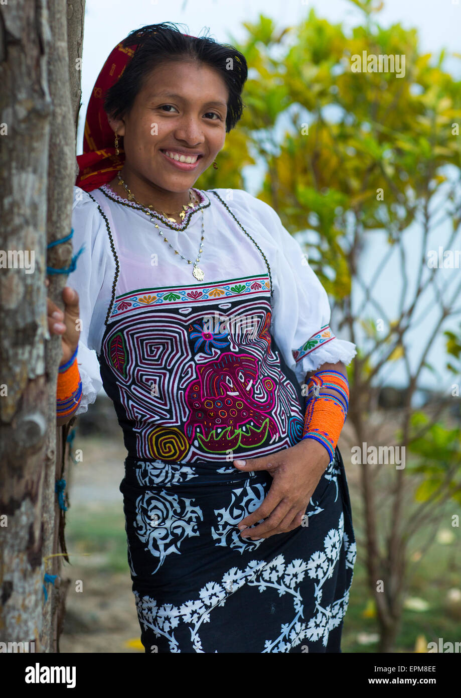 Panama, San Blas Islands, Mamitupu, Portrait Of A Young Kuna Indian ...