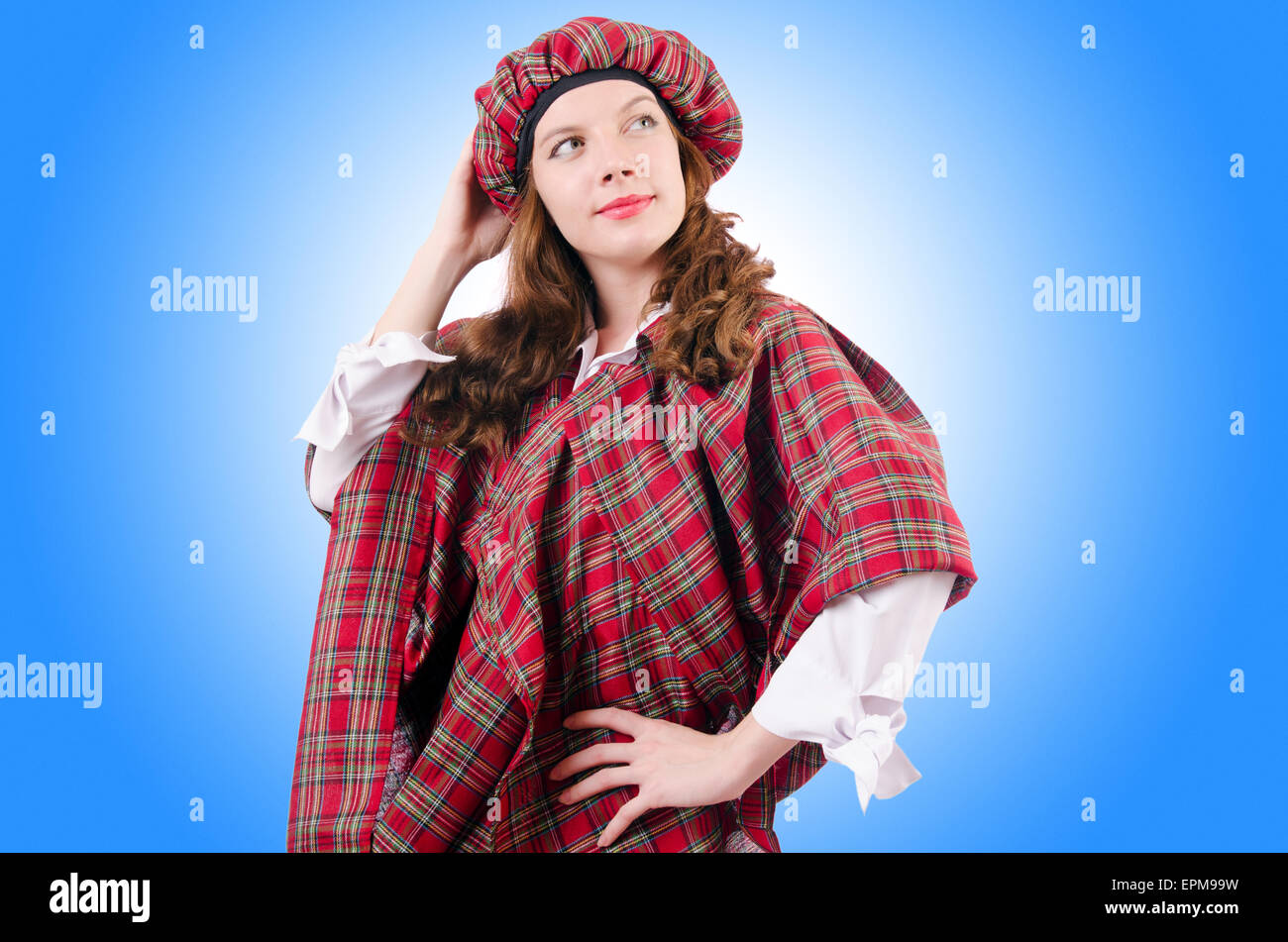 Young woman in traditional scottish clothing Stock Photo - Alamy